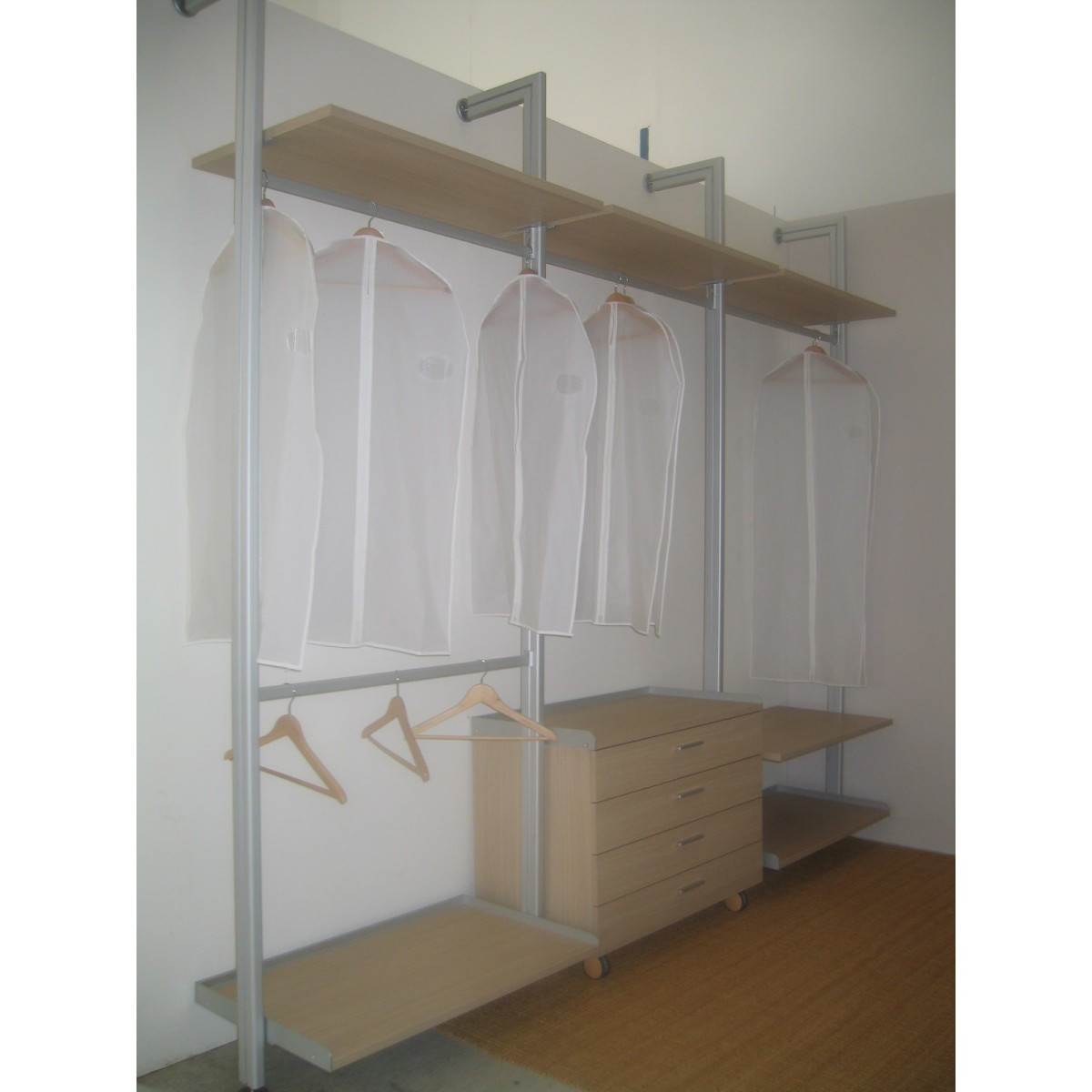Walk in Wardrobe - COLUMN PLUS - COLUMN PLUS - WARDROBE Structures ...
